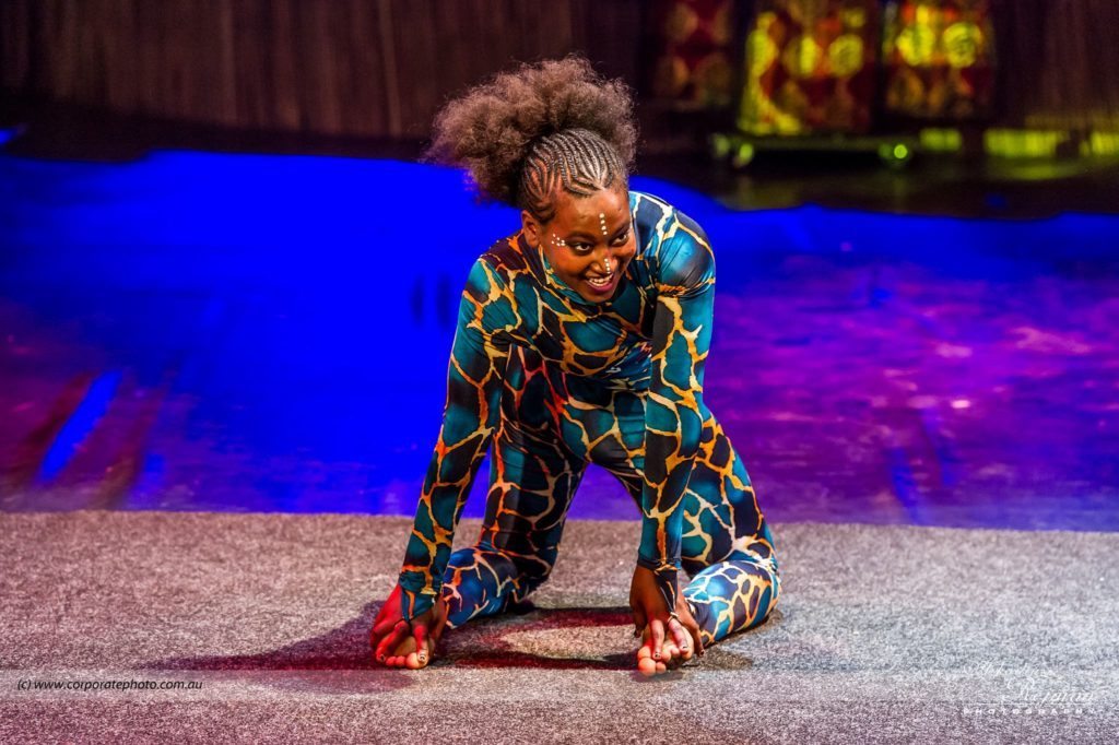 African Circus | African Acrobats | Circus Artists