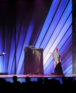 Quick Change Artists Germany | Illusionists for Events | Corporate ...