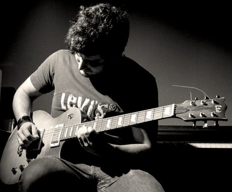 Loop Artist For Hire | Book Looping Act | Hire Solo Loop Act