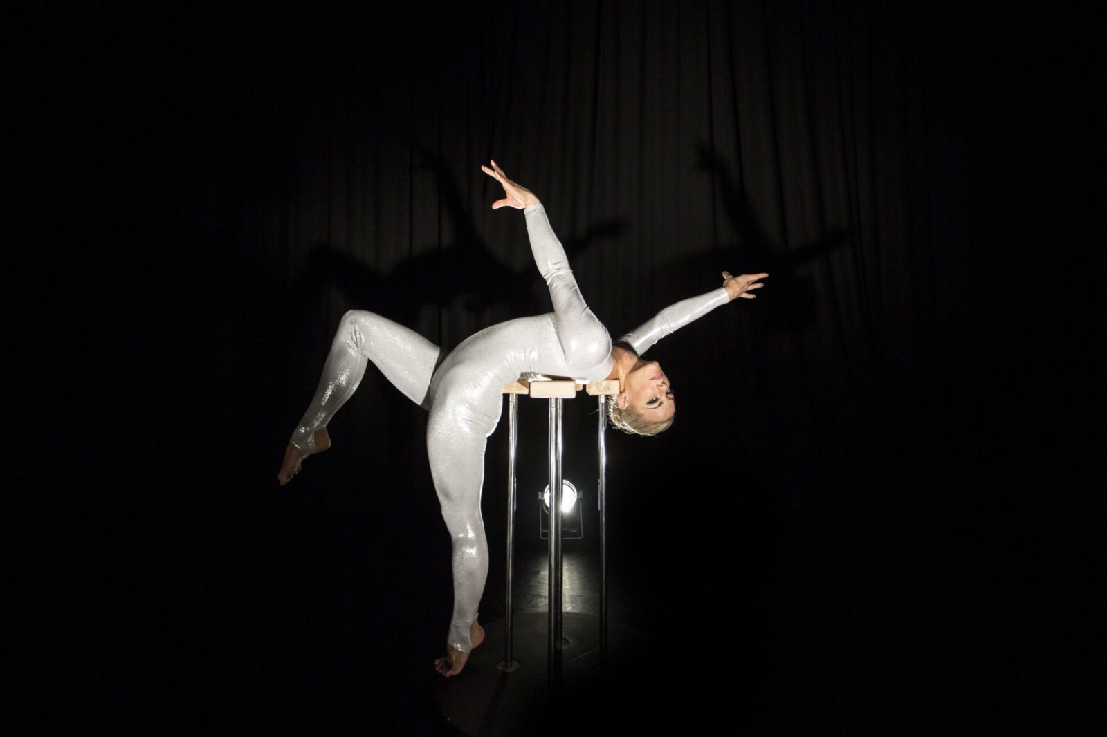 Hire Hand Balance Acts | Book Hand Balance Artist | Circus Acts For Hire