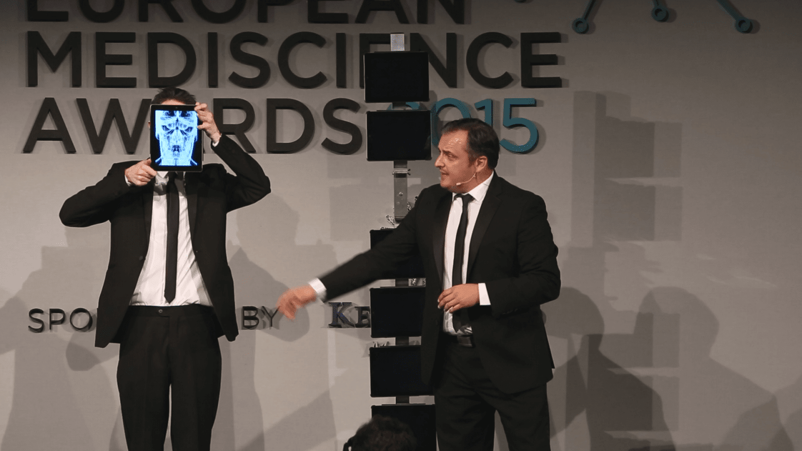 Multi IPad Show For Hire | Digital Magic | Book Magicians