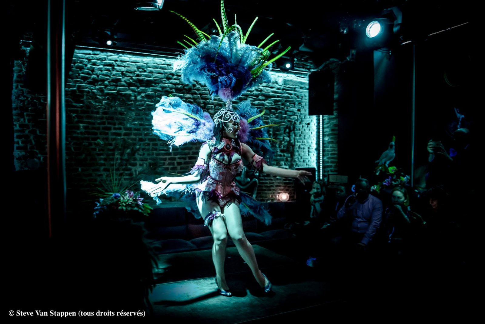 Burlesque Artist Thailand | Hire Burlesque Artists | Dancers For Hire