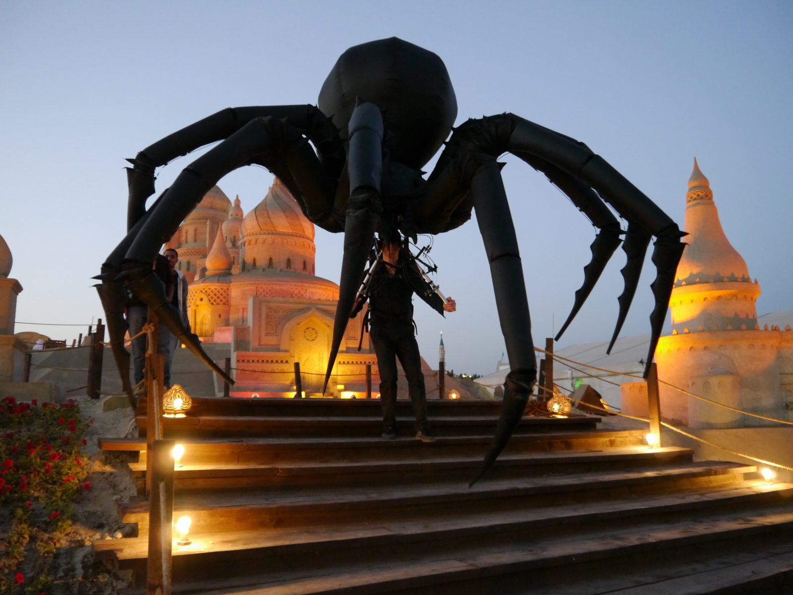 Giant Spider For Hire | Entertainment Hire | Shopping Mall Entertainment